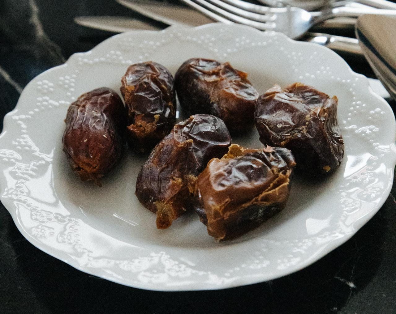 Intip Manfaat Buah Kurma untuk Kecantikan Berikut Ini! Intip Manfaat Buah Kurma untuk Kecantikan Berikut Ini!