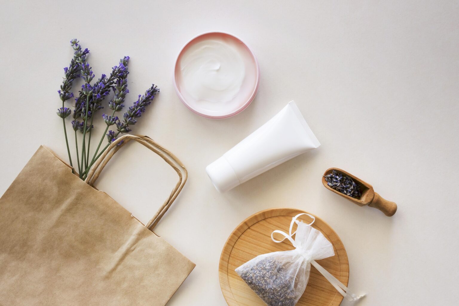 Pelajari Contoh Green Marketing untuk Brand Kosmetik Ini, Yuk!